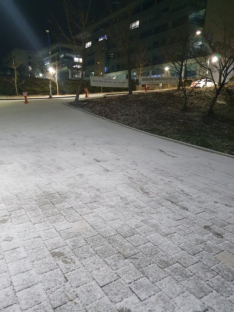메이플스토리 인벤 학교에서 동기들이랑 밤새고 있어 메이플스토리 인벤 자유게시판