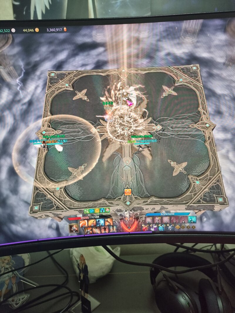 로스트아크 커뮤니티 화제 팔 부러져서 한손으로 하는중 Vortex Gaming