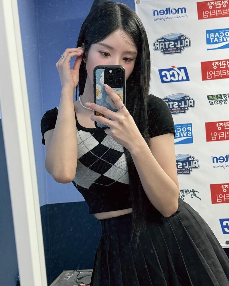 뛰어가는 권은비 오픈이슈갤러리 인벤