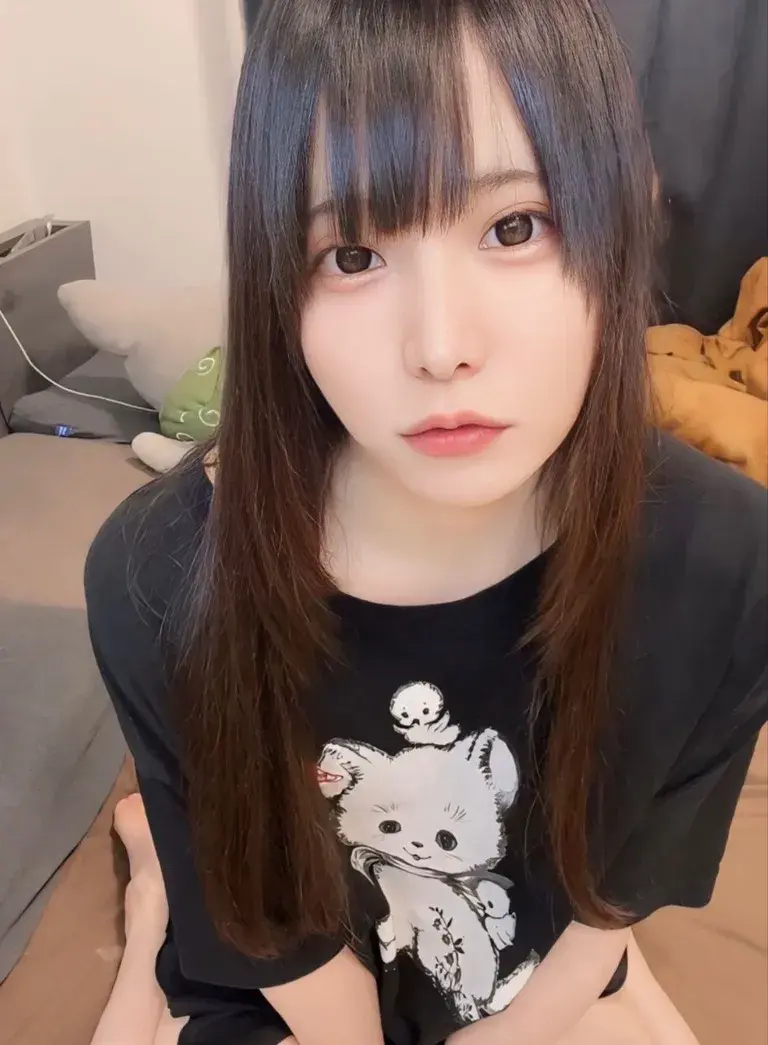 오픈 이슈 갤러리 8명 중에 한명만 남자임 Vortex Gaming